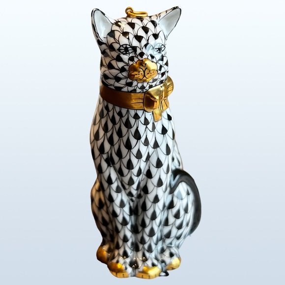 Herend | Accents | Luxury Herend Animal Figurine Cat With Ribbon Black ...